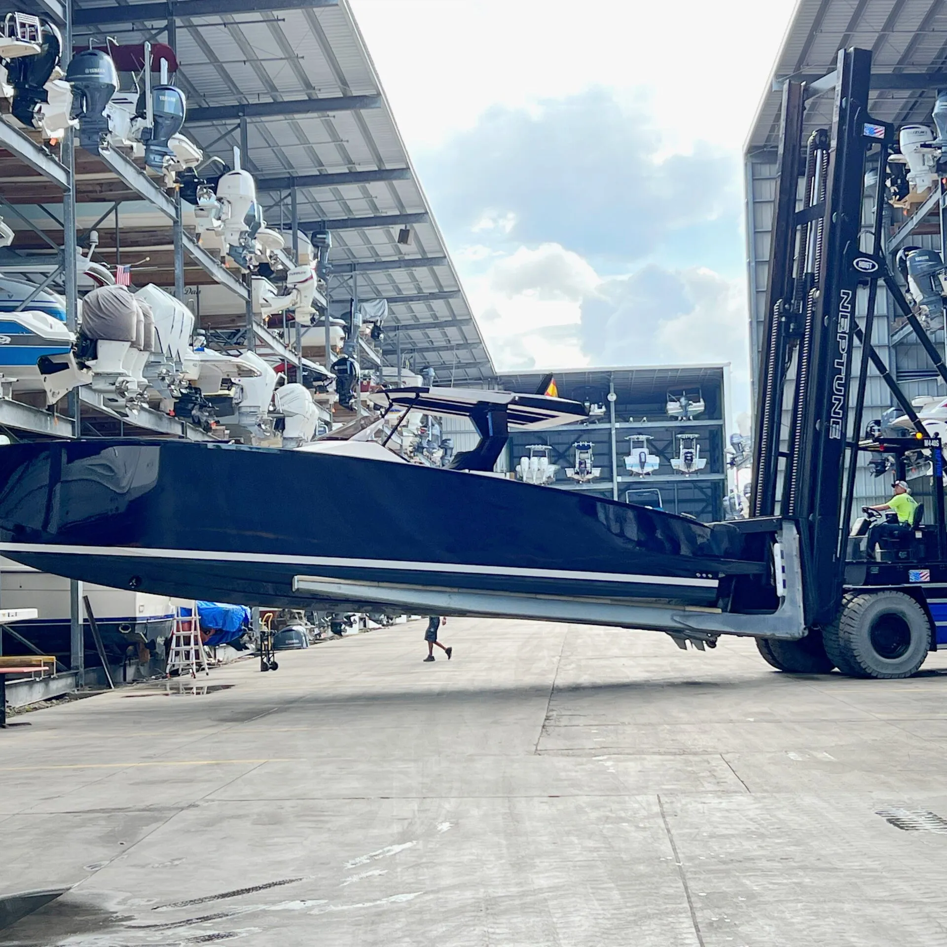 Salty Sam's Marina | Southwest Florida Boat Rentals & Services